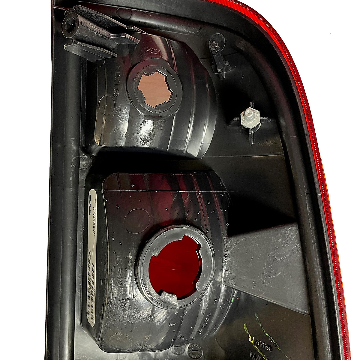 Dependable Direct Driver Side (LH) Tail Light Assembly for 2008-2016 Ford F-250 Super Duty and 2008-2016 Ford F-350 Super Duty FO2800208 BC3Z13404A