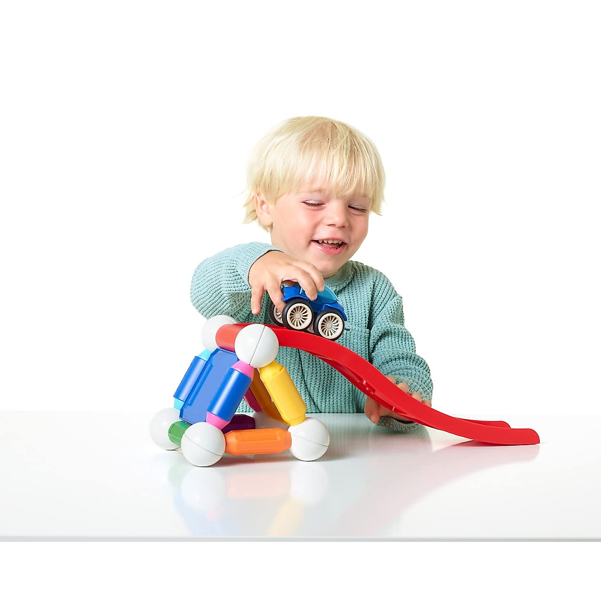 SmartMax Stunt Cars (Basic Stunt) STEM Magnetic Discovery Building Set with Moving Vehicles Featuring Safe, Extra-Strong, Oversized Building Pieces for Ages 3+