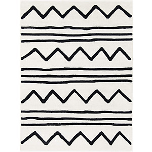 SAFAVIEH Kids Collection Area Rug - 6' x 9', Ivory & Black, Handmade Moroccan Wool, Ideal for High Traffic Areas in Living Room, Bedroom (SFK907D)