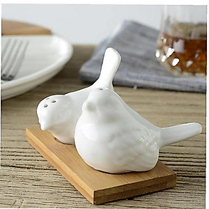 Froiny 2pcs Love Doves Birds Salt and Pepper Shakers Kitchen DÃcor Wedding Ceramic Gift,White,3.5cmx6cm