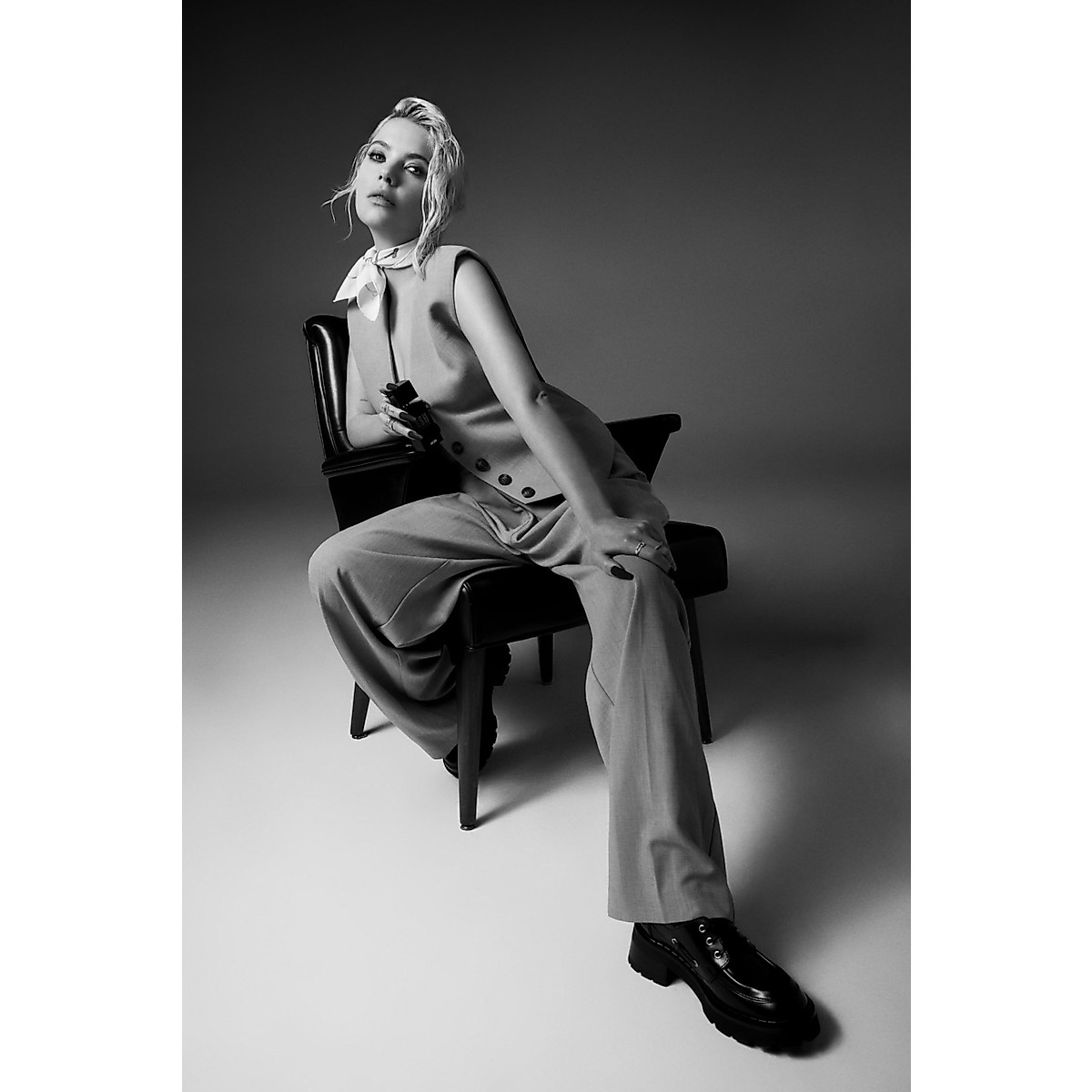 Ash by Ashley Benson East 12th, 1.7 oz - EDP Spray - Perfume for Women - Scent of New York - Rose Damask, Black Cedar, Zesty Orange Notes - Long Lasting Perfume