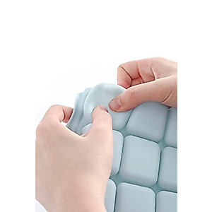 PETINUBE Silicone Freezer Tray, Baby Food Storage Cubes with Clip-On Lid, Freeze Baby Food, Soups, Purees, Ice, Easy and Safe Design, Made in Korea (12, Celadon Green)