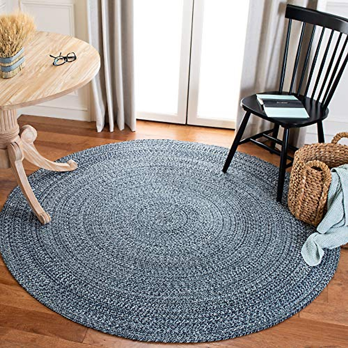 SAFAVIEH Braided Collection 4' Round Navy/Ivory BRD701N Handmade Country Cottage Reversible Cotton Area Rug