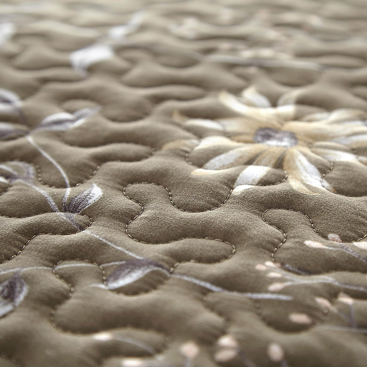 Southshore Fine Living, Inc. Oversized Queen Size Quilt Bedding Set, All Season Lightweight Bedspread, Boho Coverlet Full Size, Floral Bedding 3-Piece Set with Two Matching Shams, Full/Queen, Brown