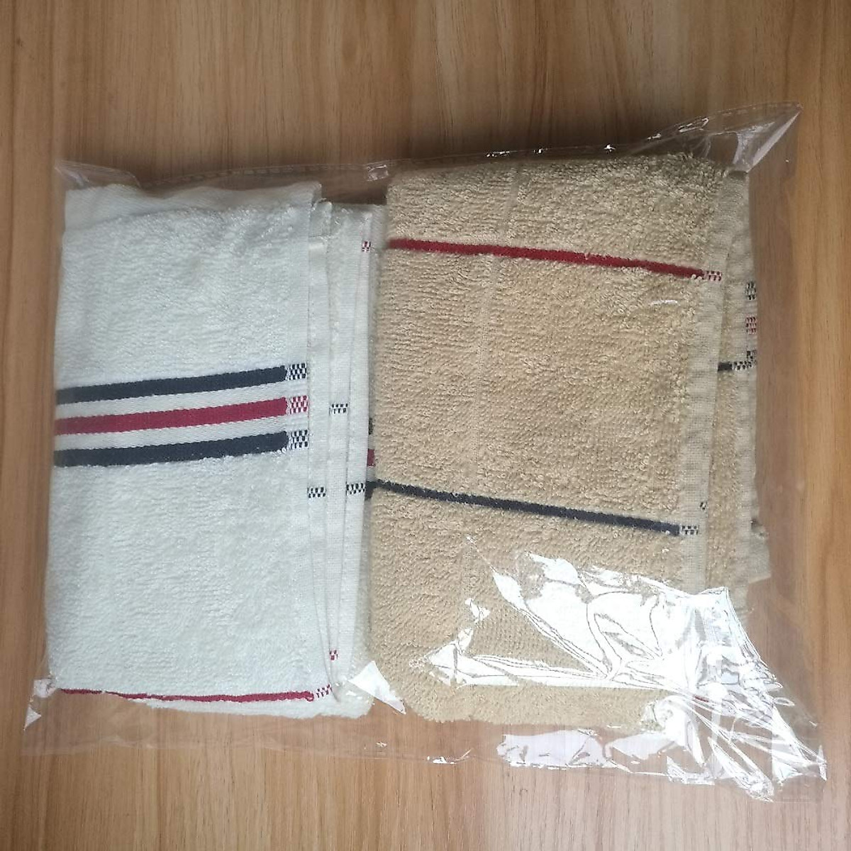 200 Pcs 9" x 12" Self Seal Clear Cello Cellophane Bags Resealable Plastic Apparel Bags Perfect for Packaging Clothing, T-shirt, Brochure, Prints, Handicraft Gift Bags