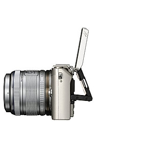 Olympus Mirrorless SLR E-PL6 with M Zuiko Digital 14-42mm Lens (Silver) - International Version