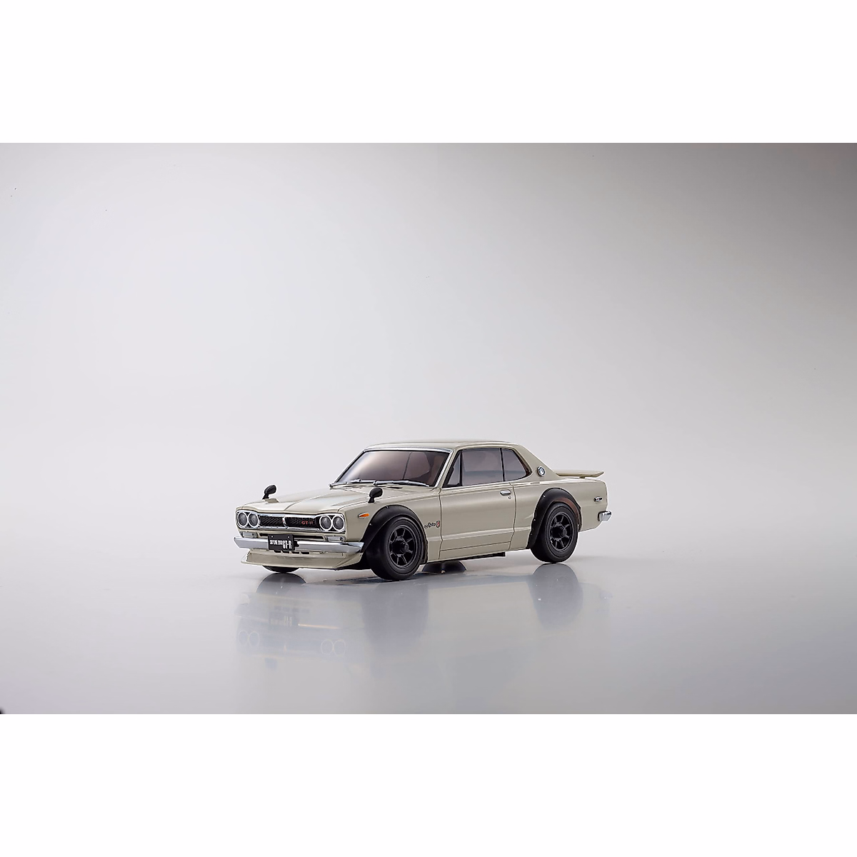 Kyosho Minute AWD Nissan Skyline 2000GT-R (KPGC10) Tuned Version White 32636W