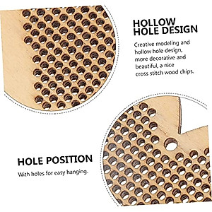 SEWOART 5pcs Cross Stitch Wood Pieces Heart Pendant Embroidery Kit Handmade Wooden Craft Shapes Cross- Wood Slice Wooden Hanging Hearts DIY Handmade Cross-Stitch Wooden Chip Ornament