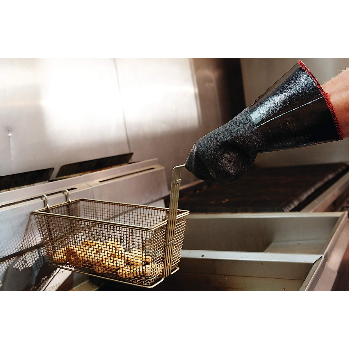 San Jamar 6786RMT Neoprene Rubber Fryer Temperature Protection Oven Mitt, 16" Length, X-Large