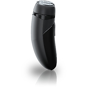 Norelco Travel Men's Shaver with Close-Cut Technology and Independent Floating Heads, Self-Sharpening Blades, 2 x AA Batteries Included by Philips