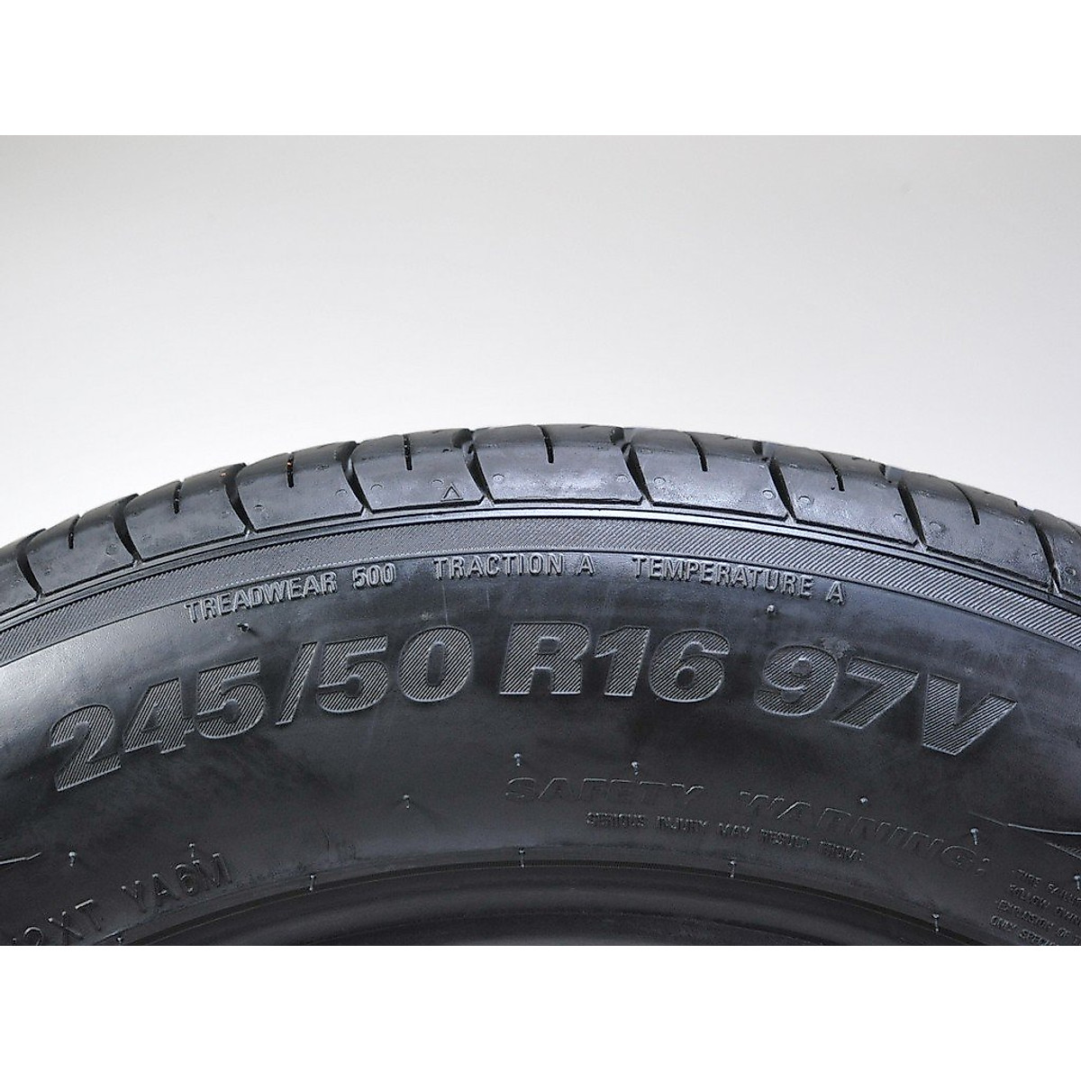 Kumho Ecsta PA31 All-Season Tire - 245/50R16 97V