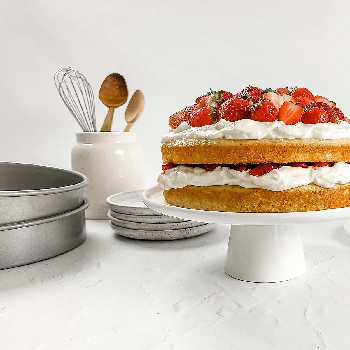 USA Pan Bakeware Round Cake Pan, 9 inch, Nonstick & Quick Release Coating, Made in the USA from Aluminized Steel, Set of 2