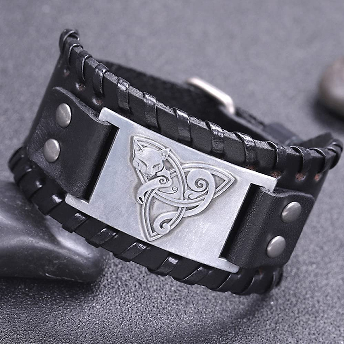 TURTLEDOVE Viking Bracelet Celtic Fox - Freya Cat in Triquetra Trinity Knot - Pagan Jewelry of Talisman