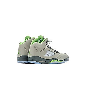 Jordan Boy's Air Jordan 5 Retro (Big Kid) Silver/Green Bean/Flint Grey 4 Big Kid M