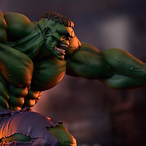 Diamond Select Toys Marvel Gallery: Immortal Hulk Deluxe PVC Statue, Multicolor