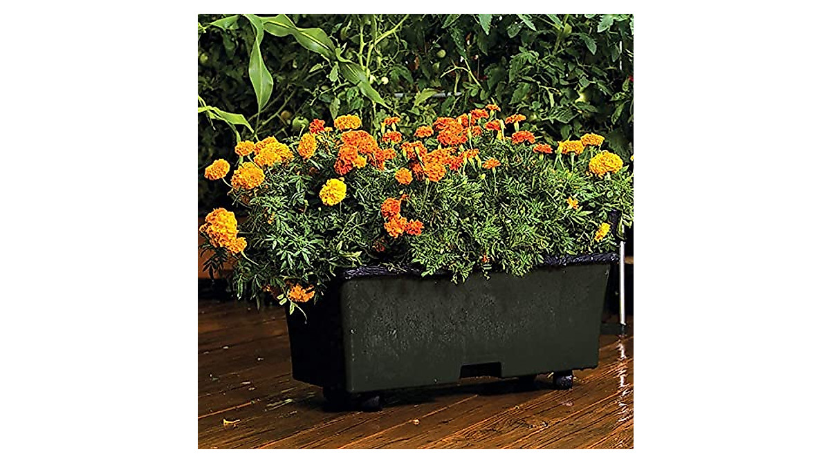 EarthBox Garden Kit: Grow Fresh Veggies Anywhere, Easily!