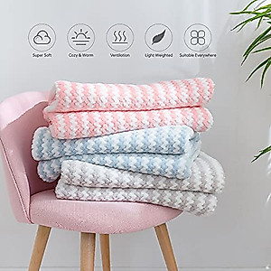 Simple&Opulence Dot Velvet Throw Blanket, Lightweight Striped Blanket for Sofa/Bed/Couch, Ultra Soft, Plush, Cozy and Warm, Green and White, 50''x60''