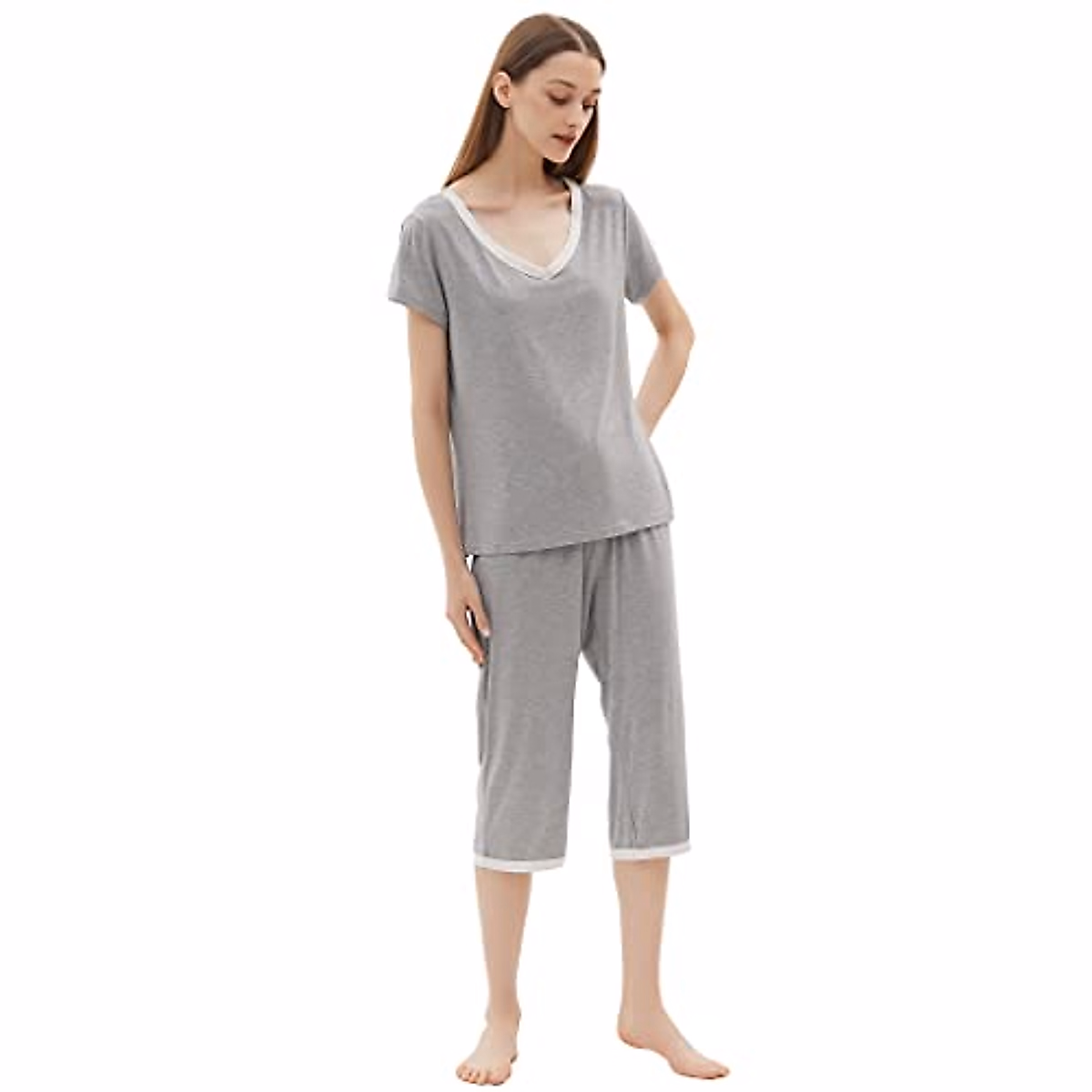 Joyaria Womens Summer Cooling Pajamas/Pjs Short Sleeve Capri Bamboo Pjs Ultra Soft Lightweight Sleepwears Set Petite (Light Gray, Small)