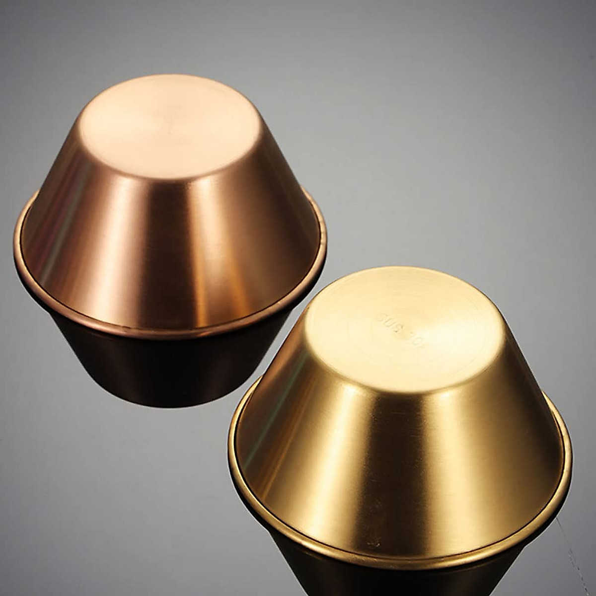 maiwalk Dessert Bowls Set of 8 Stainless Steel Cereal Bread Ice Cream Round Seasoning Bowl Sauce Dishes Small Bouillon Cups Appetizer Plates (Gold, 3.94 inch)