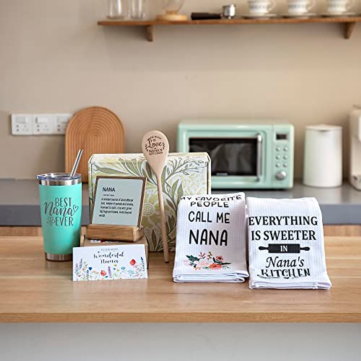 UNNESALT Nana Gifts - Birthday Gifts for Nana from Grandchildren, Grandkids, Granddaughter, Grandson - New Nana Gifts, Christmas Mothers Day Gifts For Nana - 20oz Tumbler