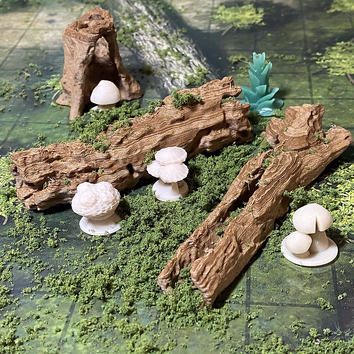 Extruded Gaming Rotten Logs