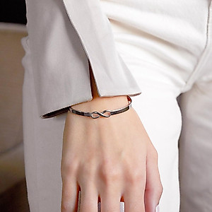 Engravable Sterling Silver Infinity Bangle Bracelet, 7 inches - Infinity Jewelry - Personalized Bracelet for Women - Couples Bracelet - Gift for Girlfriend - Birthday Gift for Wife - Gifts for Mom