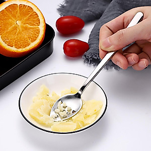 Grapefruit Spoon 6PCS Set,2 Grapefruit Spoons with Serrated Edge Made of Stainless Steel,2 Grapefruit Spoon with Holes.2 Grapefruit Knife Grapefruit Utensil Set pack of 6