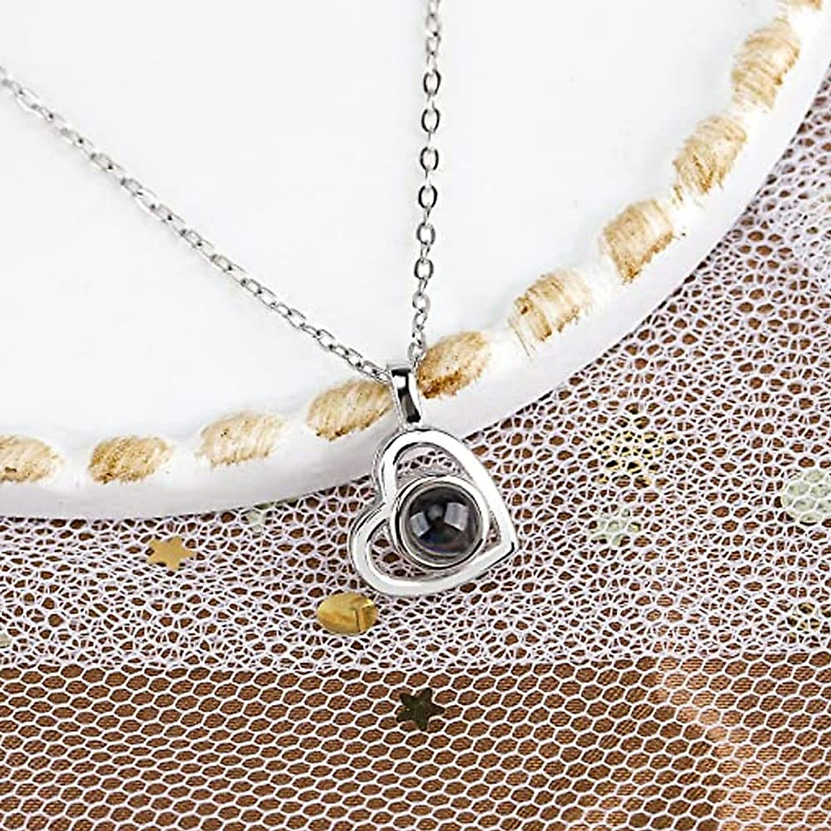 Wexibauyl Custom Photo Projection Necklace Personalized Photo Necklace with Picture Inside Heart Pendant Necklaces Gift for Christmas Birthday Anniversary