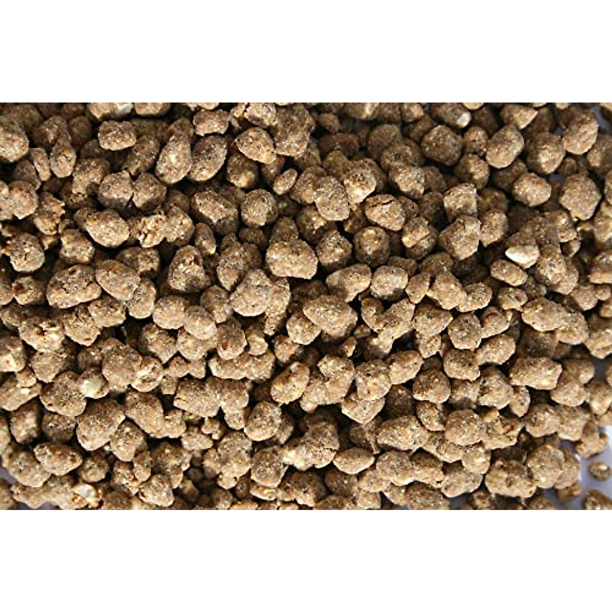 Farmers' Helper Cackleberry Nugget Treat For Chickens, Turkeys, Peafowl, Guinea Fowl, Geese, Pheasants and Ducks, 27 Ounce