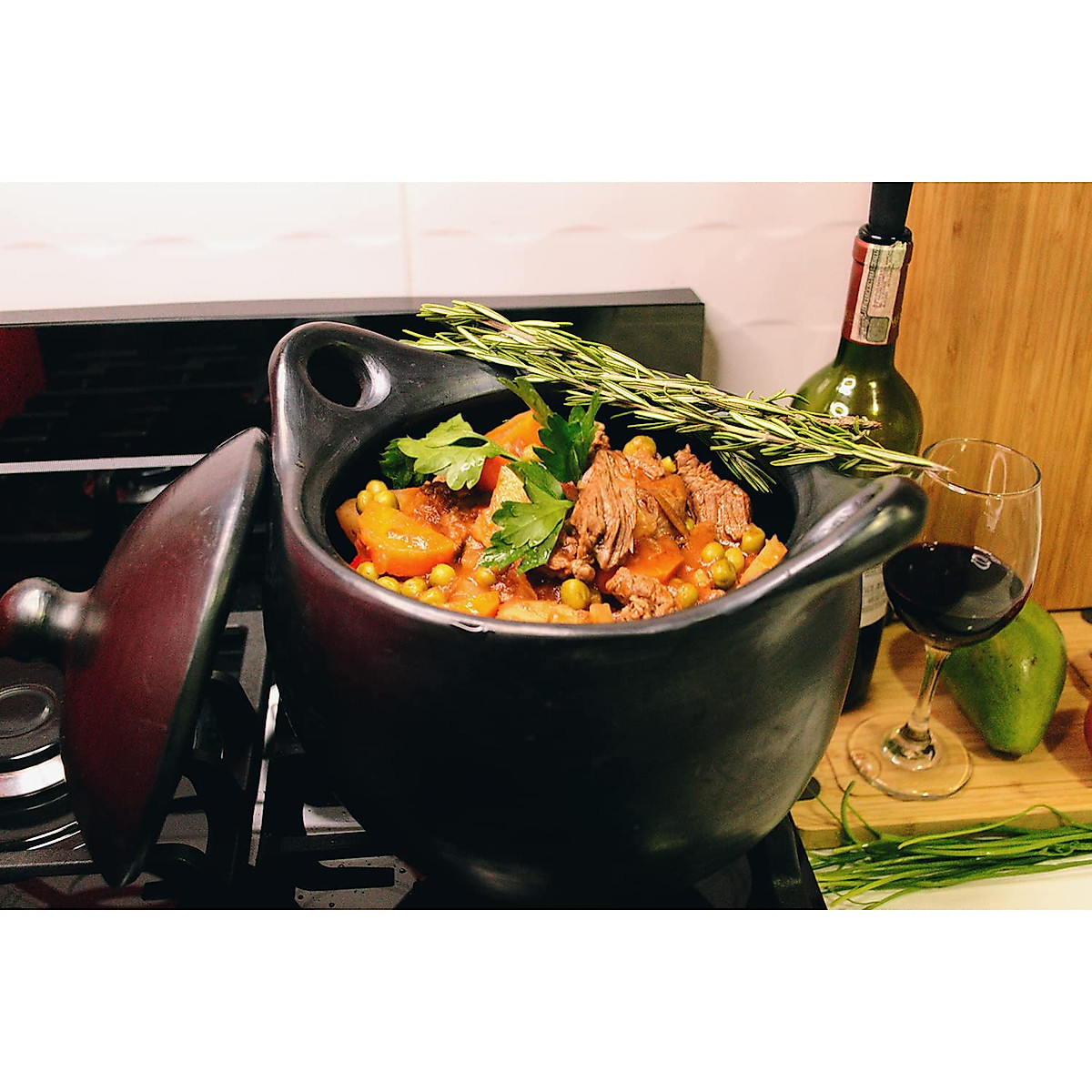 Macondo Ancient Pot - Rounded Soup Pot (4 Quarts)