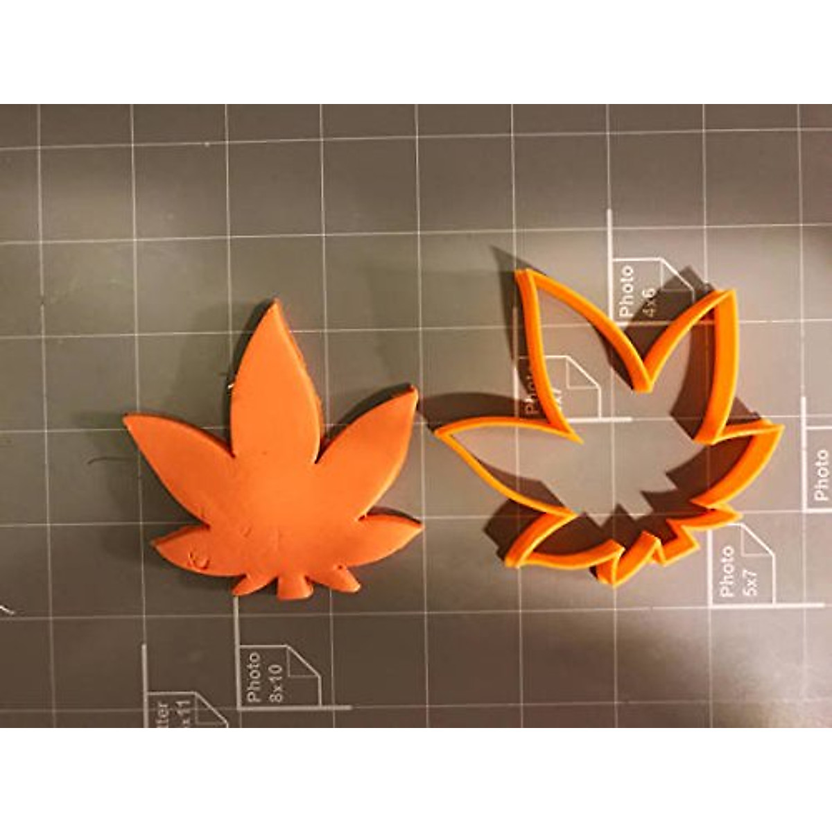 Marijuana Leaf Cookie Cutter (2")