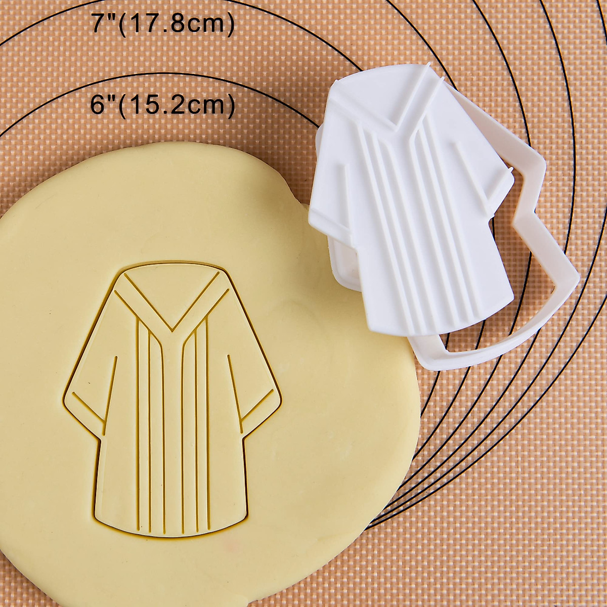 Flycalf 2023 Graduation Cookie Cutters with 3D Stamper Girls Biscuit Cutter Baking PLA School Kitchen Cake Decorating 3.5" Embossing Stamps Mold Supplies