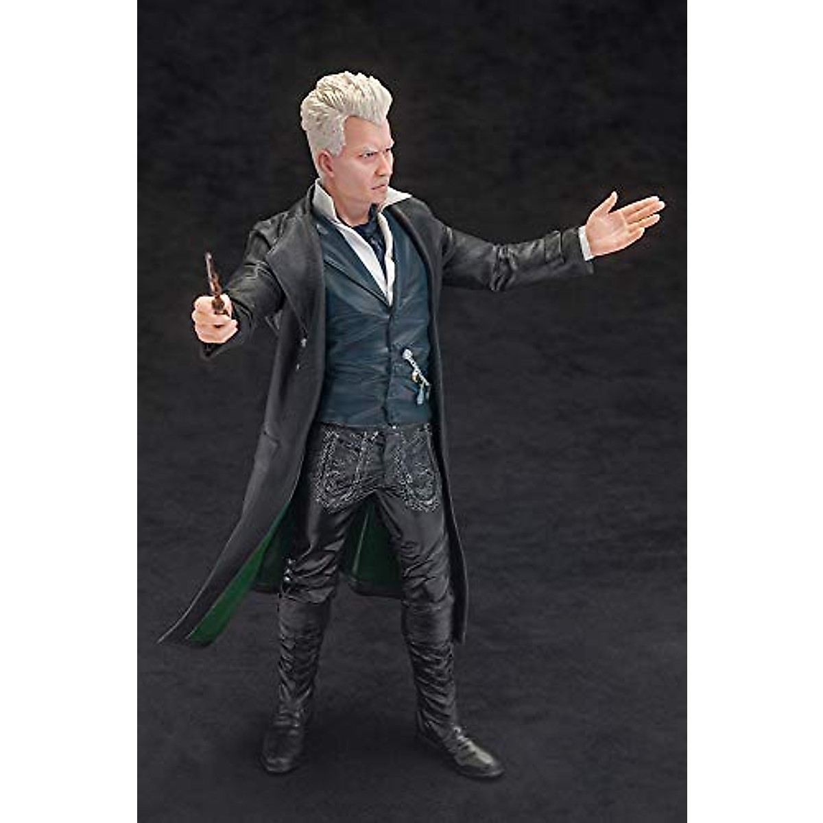 Fantastic Beasts: The Crimes of Grindelwald: Gellert Grindelwald Artfx+ Statue