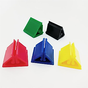 GSHLLO 24 Pcs Plastic Game Card Stands Small Wedding Table Place Cards Holder Paper Board Markers Bases Mini Picture Display Stands for Party Favor Transparent