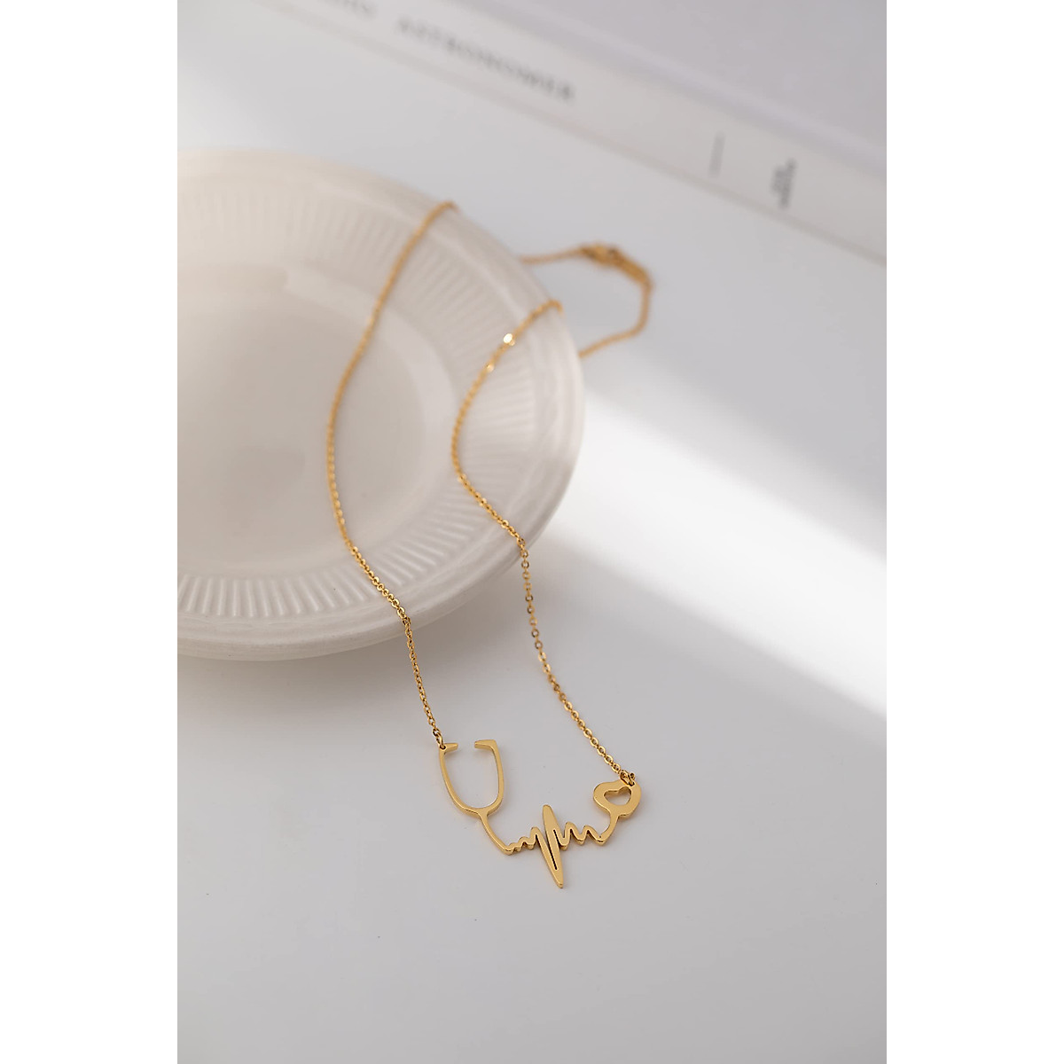 MAJORWARAP Nurse Stethoscope Heartbeat Necklace for Women Heart Stethoscope Pendant Doctor Nurse Medical Graduation Jewelry Gift (Gold)