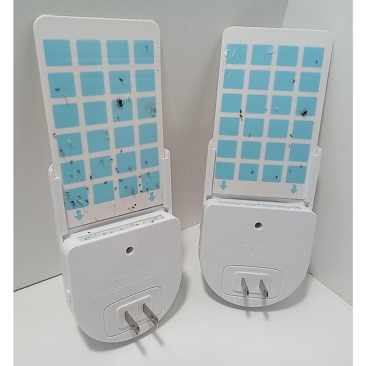 Generic SKEETO (Twin Pack) Indoor Flying Insect Trap, for Flies, Fruit Flies, Gnats, Moths, and Other Insects, 2 in 1 Adjustable UV & LED Night Light, White