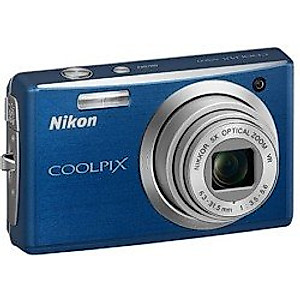 Nikon Coolpix S560 10MP Digital Camera with 5x Optical Vibration Reduction (VR) Zoom with 2.7 inch LCD (Cool Blue)