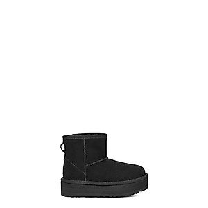 UGG Unisex-Child Classic Mini Platform Boot, Black, 4 Big Kid