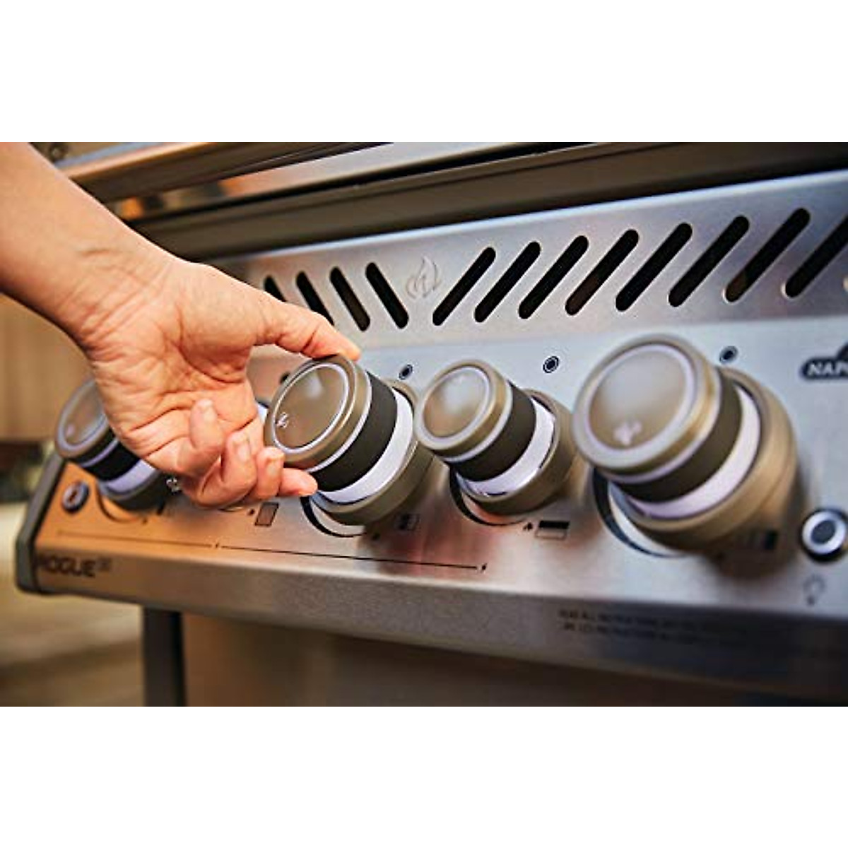 Napoleon Rogue SE 425 BBQ Grill, Stainless Steel, Propane - RSE425RSIBPSS-1 - With Three Main Burners, Infrared Rear And Side Burner, Barbecue Gas Cart, Folding Side Shelves