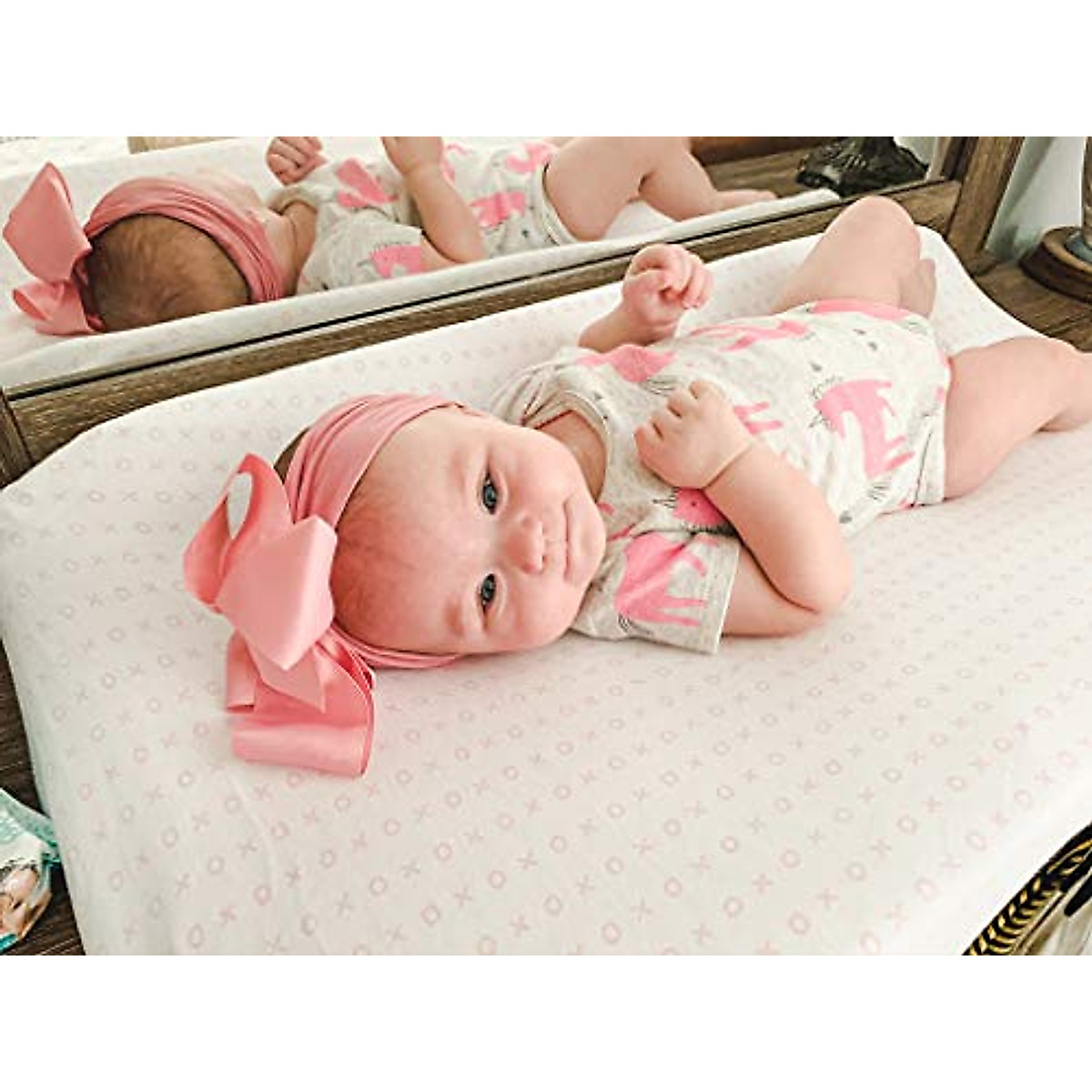 Changing Pad Cover – Premium Baby Changing Pad Covers 4 Pack – Girl Changing Pad Cover – Pure Jersey Machine Washable Pink and White Changing Table Cover – Diaper Changing Pad Cover Sheets
