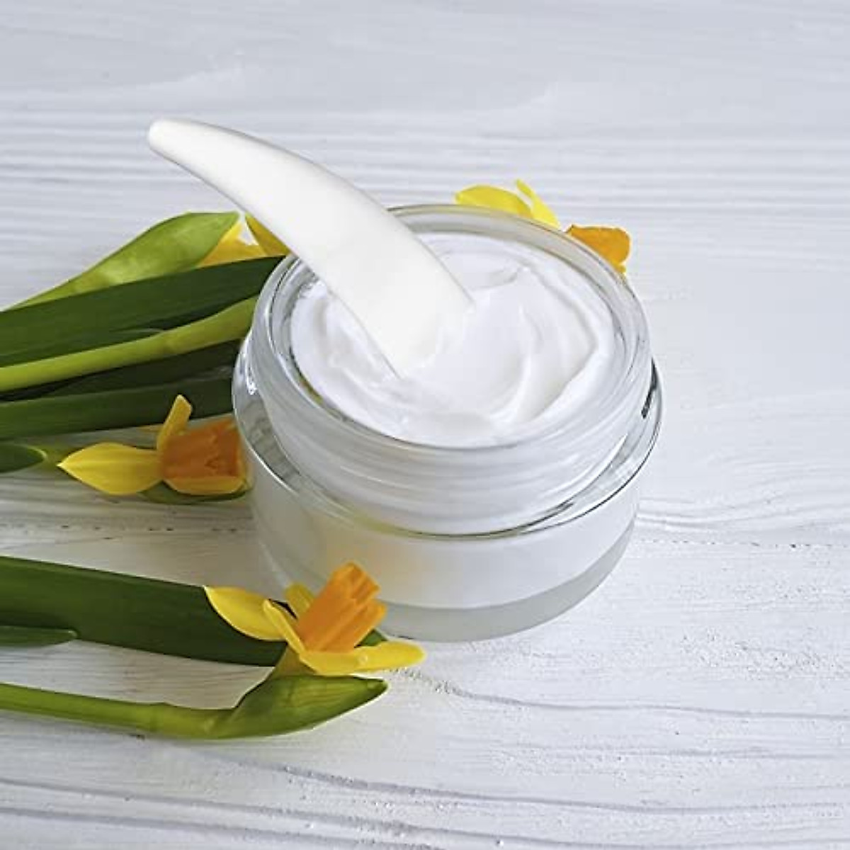 Healifty Mini Metal Cosmetic Spatulas Cream Spoon Practical Cosmetics Dig Scoop Cosmetics Spoon for Mixing and Sampling Makeup Cosmetic Beauty Tools