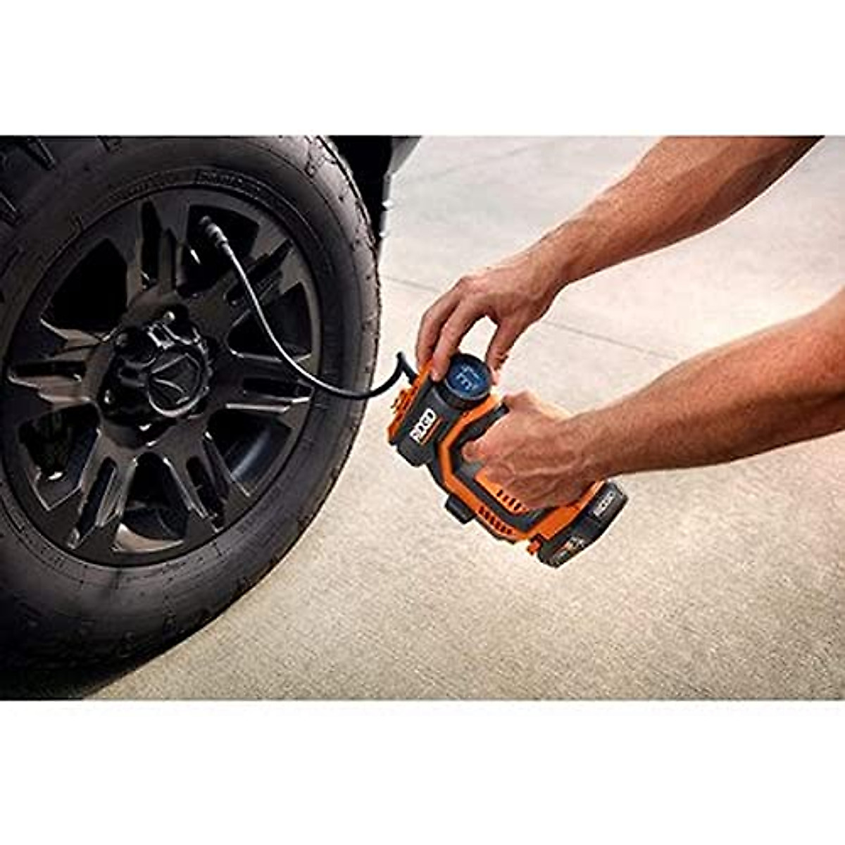 Ridgid 18-Volt Digital Universal Inflator (Tool Only) (RENEWED)
