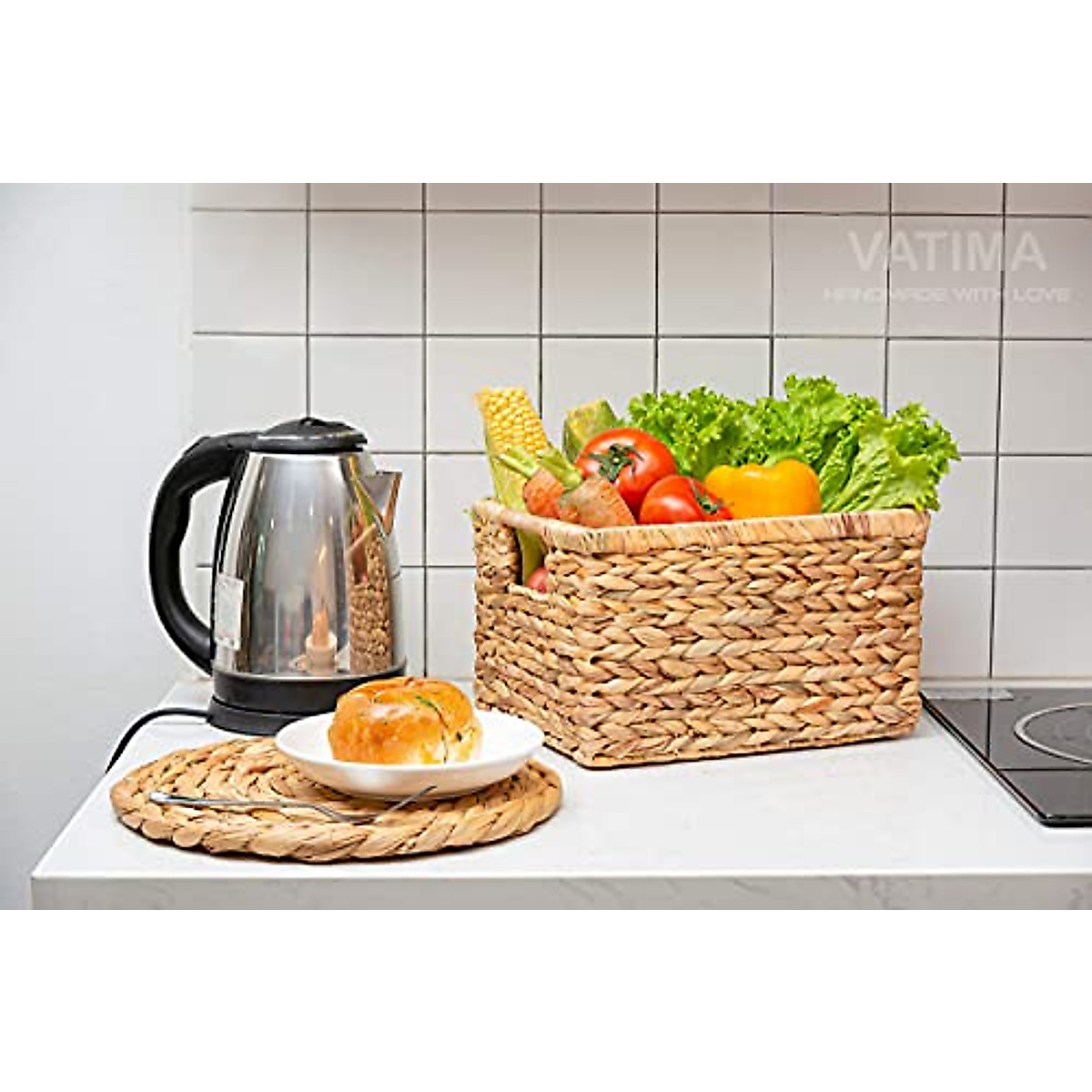 Natural Water Hyacinth Storage Basket with Handle, Rectangular Wicker Basket for Organizing, Decorative Wicker Storage Basket for Living Room, Medium Wicker Basket