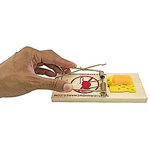 Southern Homewares Wooden Snap Spring Action Rat Trap with Expanded Cheese Shaped Trigger