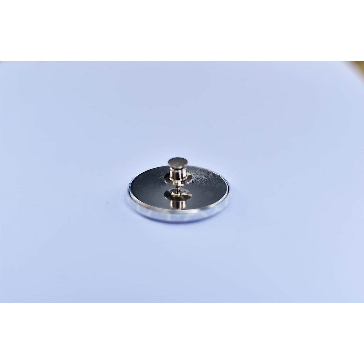 Magnetic Children's Car Seat Strap Holders (Wise Guys)