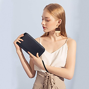 OIDERY Women Large Capacity Credit Card Wallet RFID Blocking with Removable Wristlet