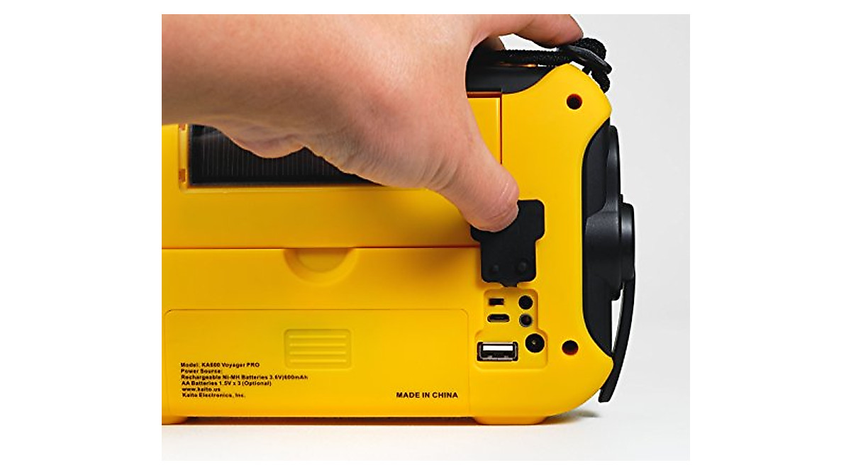Kaito Voyager Pro KA600: Solar & Crank Emergency Radio for Outdoors and ...