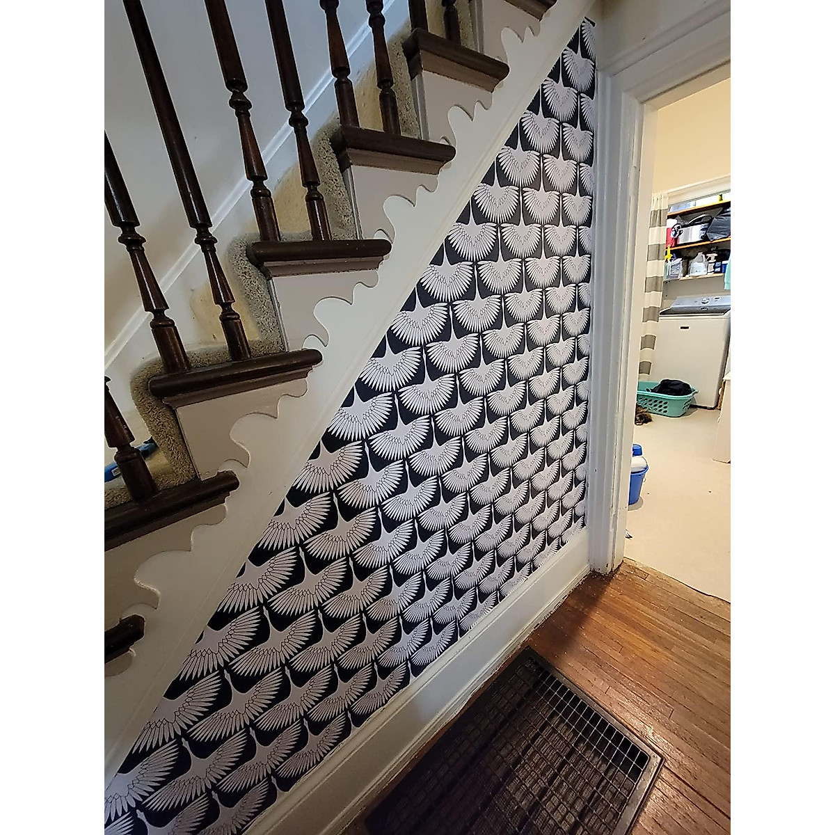 MOENMOAI Black and White Wallpaper Self-Adhesive Black Feather Removable Peel and Stick Wallpaper Bedroom Wallpaper Furniture Countertop Shelf Contact Paper 17.71"x78.7"