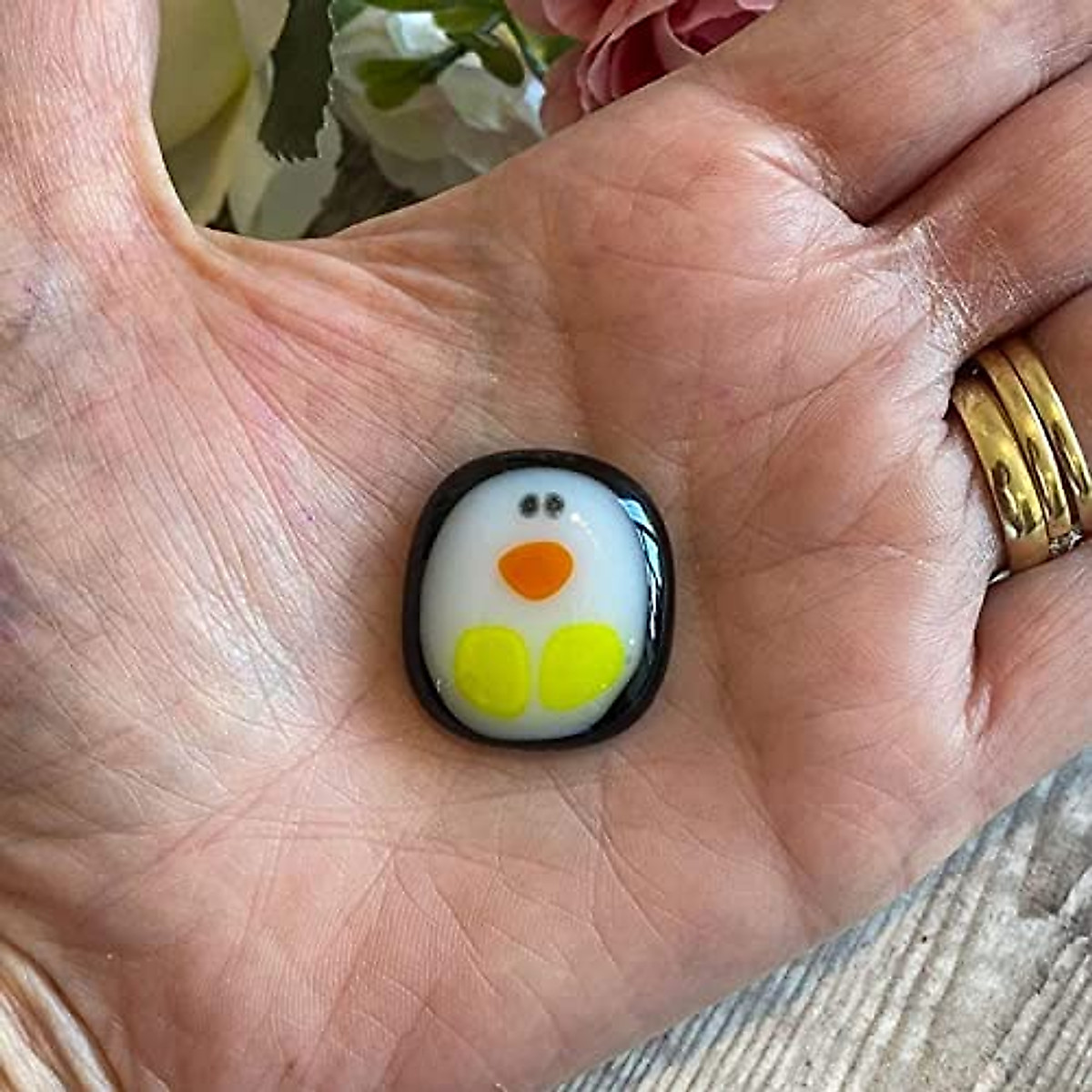 Qitiieli A Little Pocket Penguin Hug, Mini Cute Animal Decoration Pocket Hug Penguin Stress Relief Toy, Special Encourage Birthday Wedding Party Women's Day Penguin Gift Decoration Children's Gifts