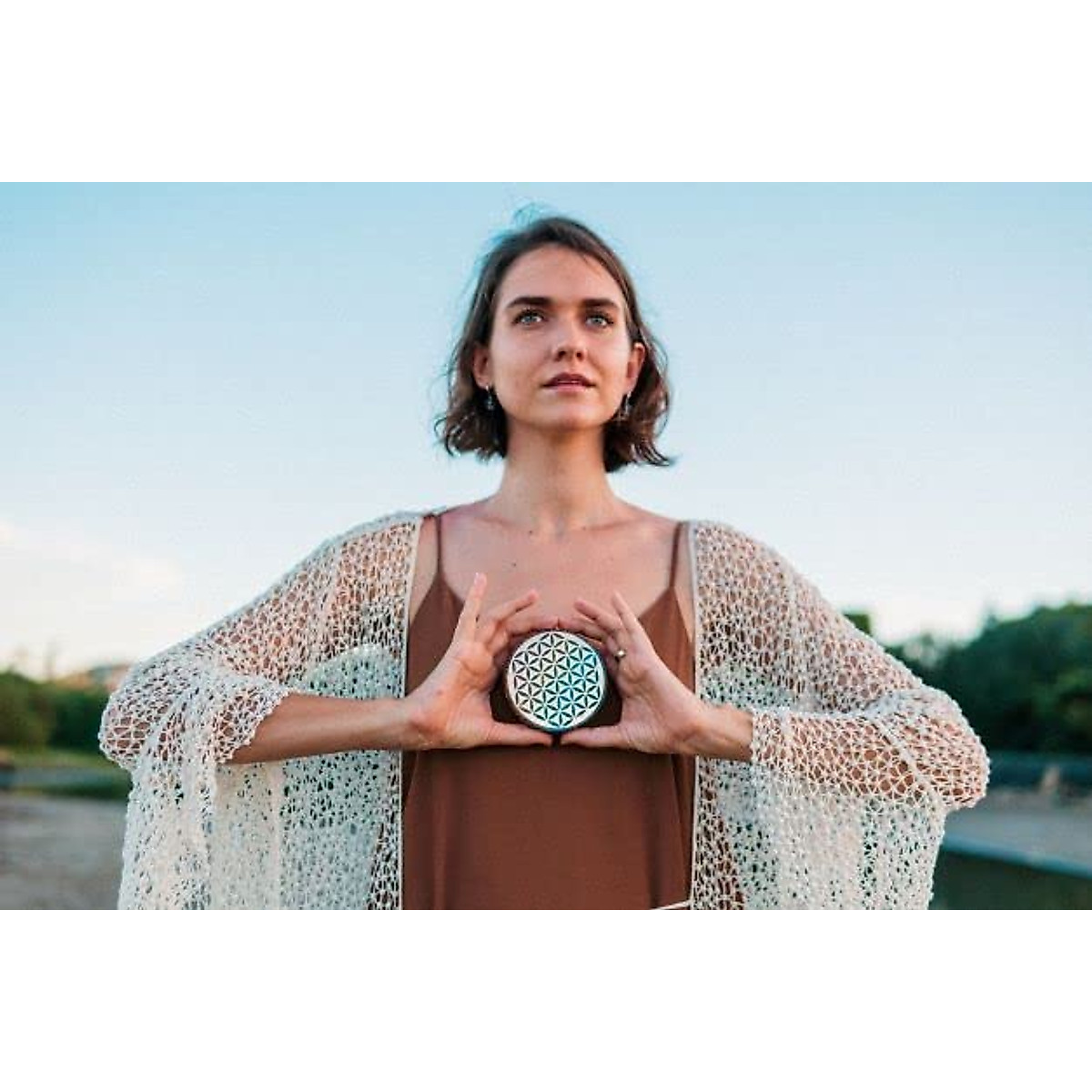 Orgonite Crystal Water Charging Plate –Chakra Balancing Coaster and Positive Energy Generator Flower of Life and with 7 Healing Crystals for E Energy Protection(4 Inch Diameter)